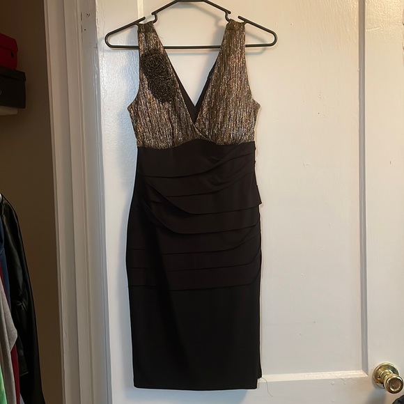 Enfocus Studio | Dresses | En Focus Studio Black And Gold Dress | Poshmark